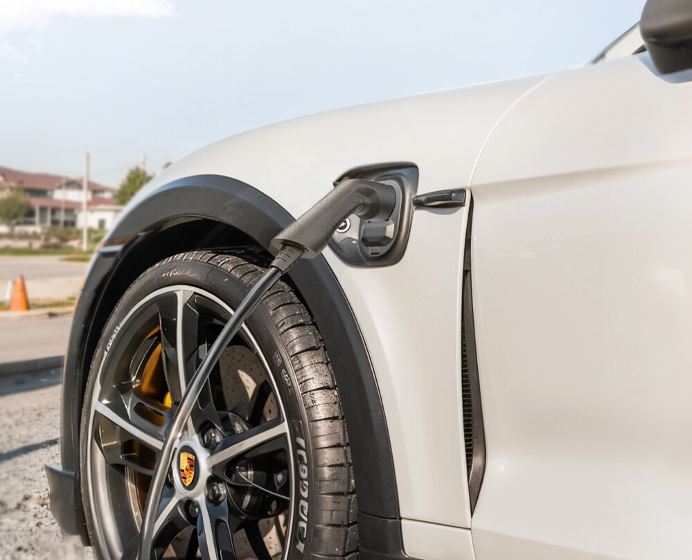 Plug & Charge Explained: How Seamless Public EV Charging Is Becoming a ...